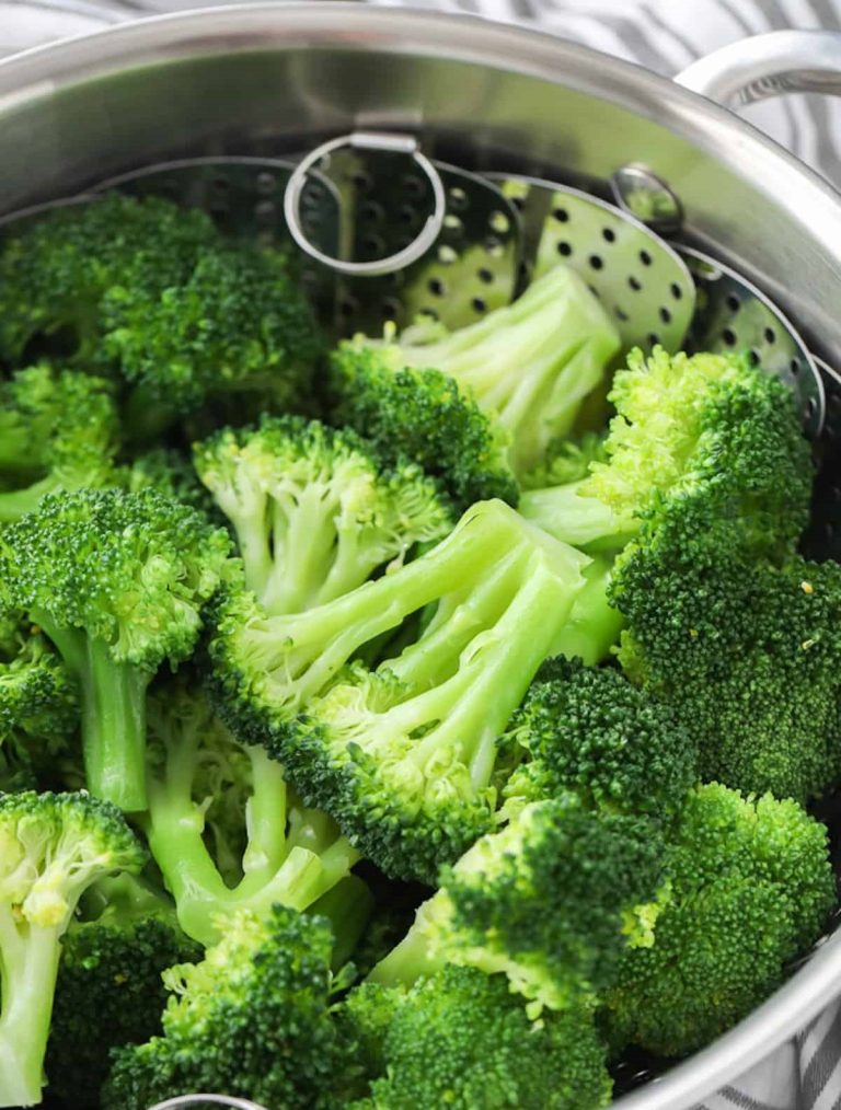 How to Cook Broccoli on Stove top - Simple & Easy To Do