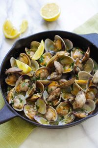 How To Cook Clams - Simple & Easy To Do