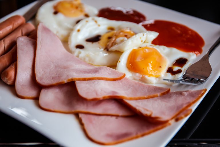 How To Cook Canadian Bacon - Simple & Easy To Do