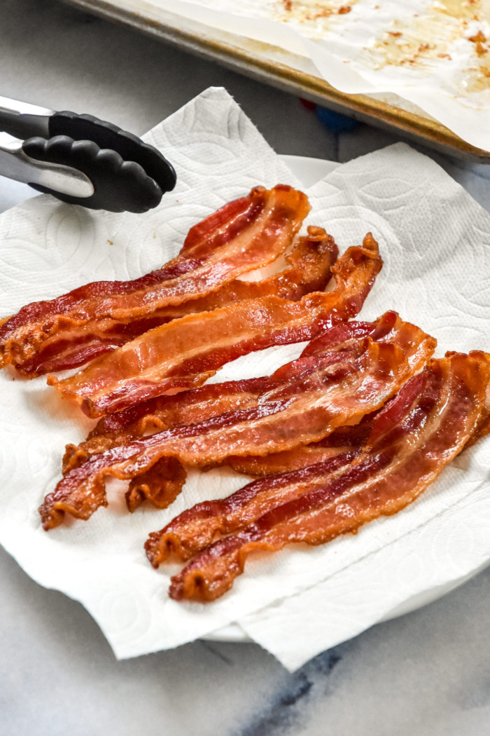 How to Cook Perfect Bacon in the Oven ( Easy & Crispy )