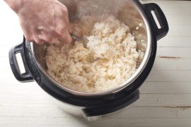 How To Cook Minute Rice - Simple & Easy To Do
